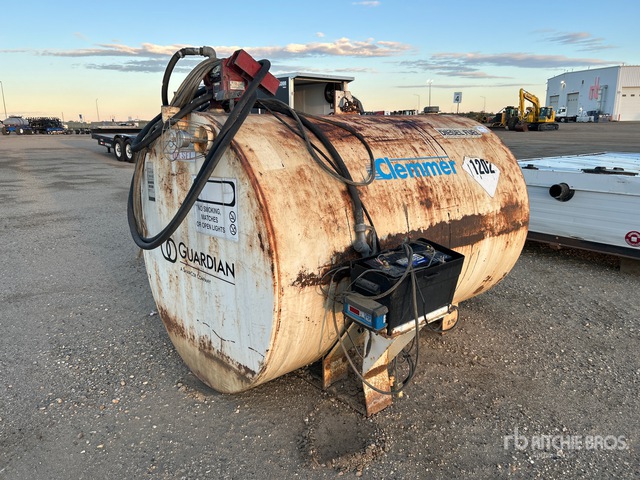 Clemmer 2500 L Steel Diesel Fuel Tank | Ritchie Bros. Auctioneers