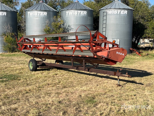Massey Ferguson 9024 24 ft Draper Combine Header | Ritchie Bros ...