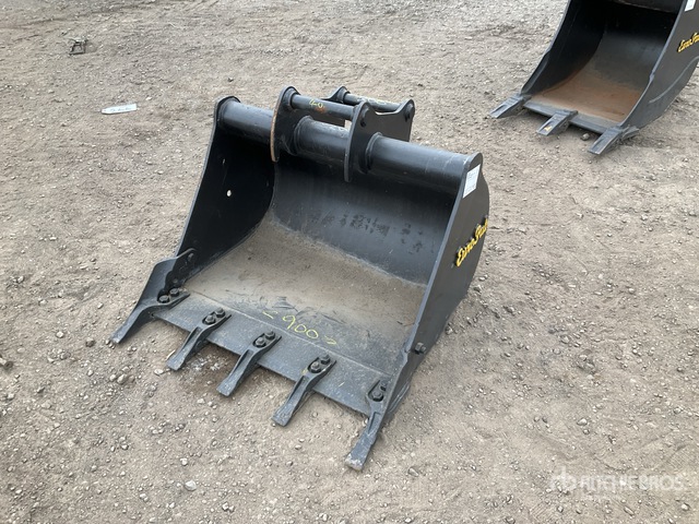 Euro fab 900 mm Digging Excavator Bucket | Ritchie Bros. Auctioneers