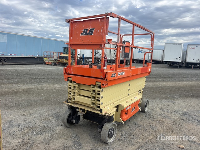 2018 JLG 3246ES Electric Scissor Lift | Ritchie Bros. Auctioneers