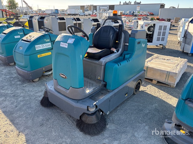 2022 Tennant S16 Ride-On Electric Sweeper | Ritchie Bros. Auctioneers