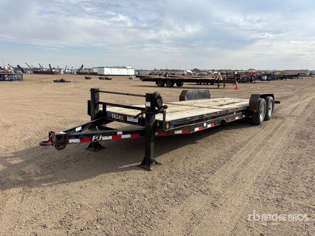 2014 PJ Trailers 25 ft T/A Tilt Deck Trailer | Ritchie Bros. Auctioneers