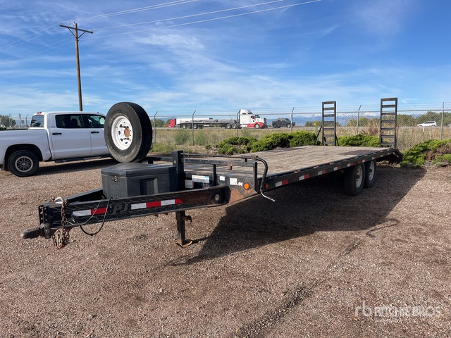 2014 PJ Trailers 24 ft T/A Equipment Trailer | Ritchie Bros. Auctioneers