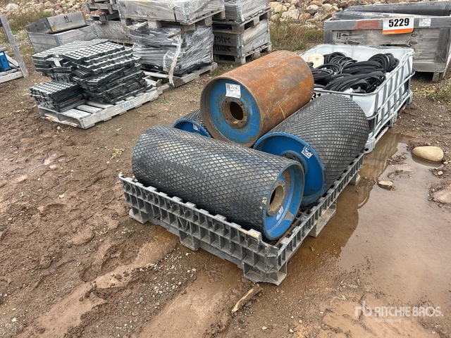 Quantity of (4) Luff One roller is 38 in long, 3 rollers are 26 in long ...