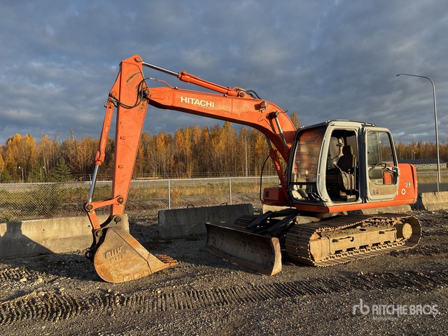 2000 Hitachi EX110-5 Tracked Excavator | Ritchie Bros. Auctioneers