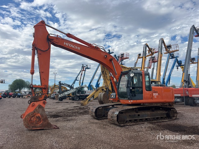 2006 Hitachi ZX-200-LC Excavatrice sur chenilles | Ritchie Bros. Auctioneers