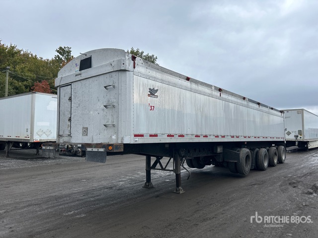 2008 Manac 44 ft Quad/A Aluminum End Dump Trailer | Ritchie Bros ...