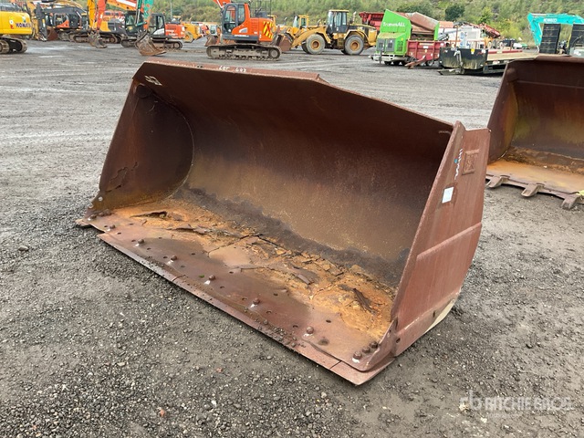 Cat 2900 mm General Purpose Wheel Loader Bucket | Ritchie Bros. Auctioneers
