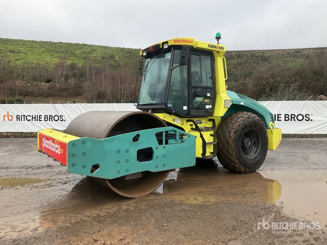 2020 Ammann ASC150X Smooth Drum Compactor | Ritchie Bros. Auctioneers