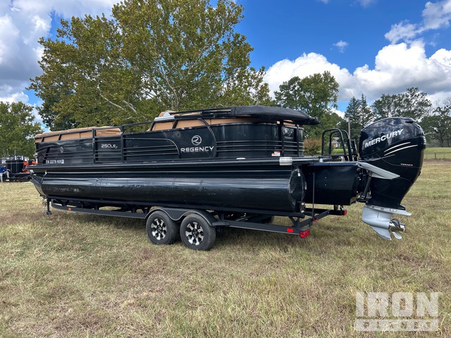 2021 Tracker 250 LE3 Pontoon Boat w/2021 Trail Star Trailer in Tyler ...