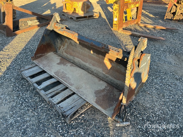 Bobcat Comb 60 60 in Q/C Multi-Purpose Skid Steer Bucket | Ritchie Bros ...