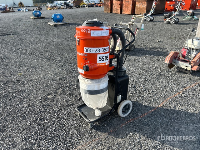2018 Husqvarna S26 Vacuum Cleaner | Ritchie Bros. Auctioneers