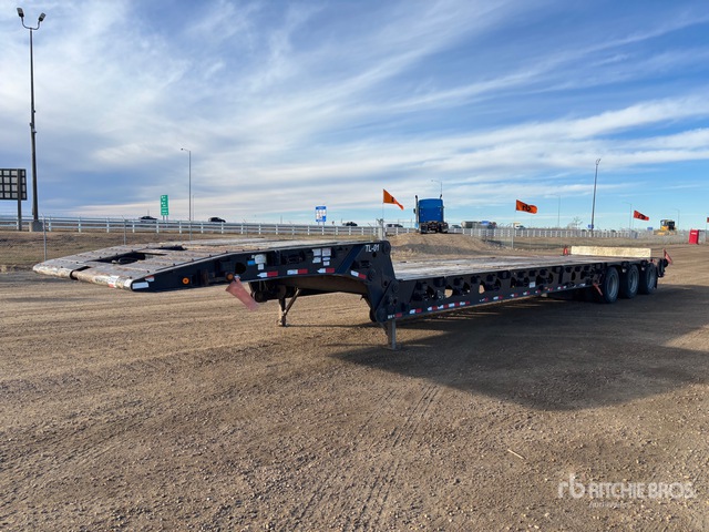 2019 Doepker 55 ft Tri/A Folding Neck Trailer | Ritchie Bros. Auctioneers