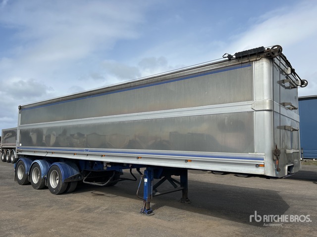 2006 CBB 10.1 m Tri/A End Dump Trailer | Ritchie Bros. Auctioneers