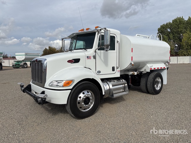 2011 Peterbilt 337 2500 gal 4x2 Water Truck | Ritchie Bros. Auctioneers