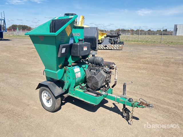 2017 Red Roo Tow-Behind Wood Chipper | Ritchie Bros. Auctioneers