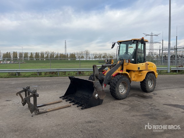 2011 Volvo L30B-Z/X Wheel Loader | Ritchie Bros. Auctioneers