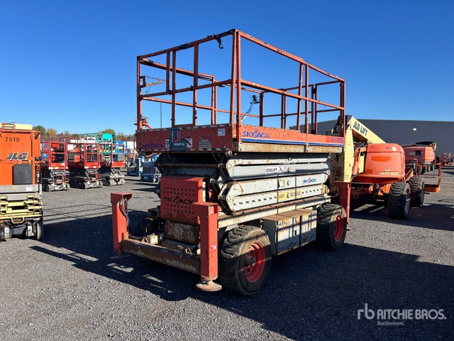 2007 Skyjack SJ7135 4x4 Dual Fuel Scissor Lift | Ritchie Bros. Auctioneers