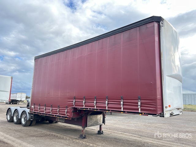 2007 Topstart 7.3 m Tri/A B-Double Lead Step Deck Curtain Side Trailer | Ritchie Bros. Auctioneers