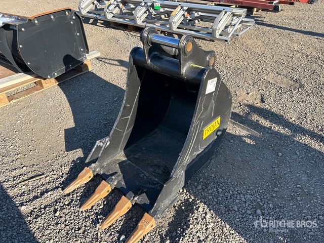 2025 Trojan 24 in Digging Excavator Bucket (Unused) | Ritchie Bros ...