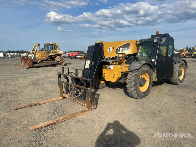 2015 Cat TL943C Telehandler | Ritchie Bros. Auctioneers