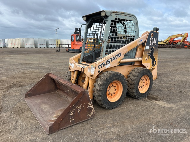 2010 Mustang 2044 Skid Steer Loader | Ritchie Bros. Auctioneers