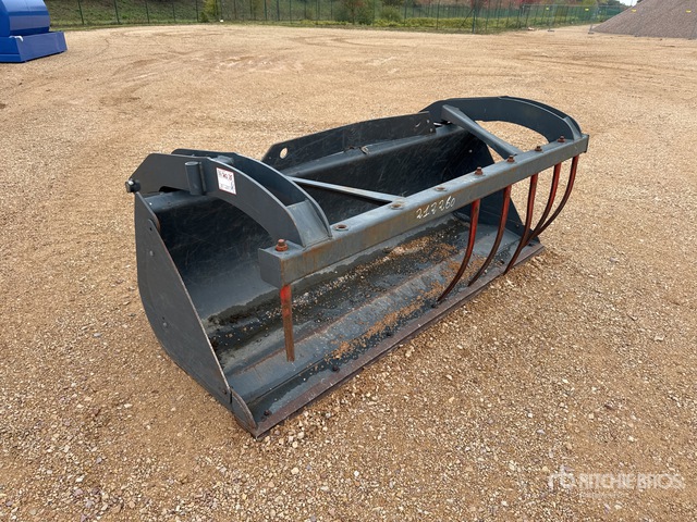 2015 Treemme PMG.CDC 2400 mm Godet Bucket | Ritchie Bros. Auctioneers