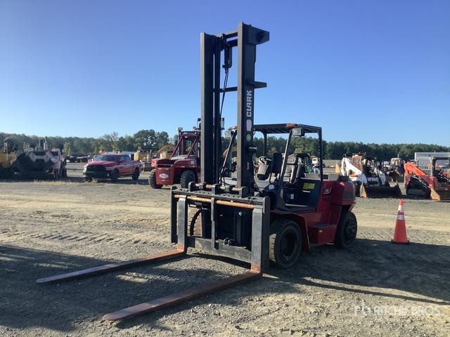 Clark C75L 11900 lb Pneumatic Tire Forklift | Ritchie Bros. Auctioneers