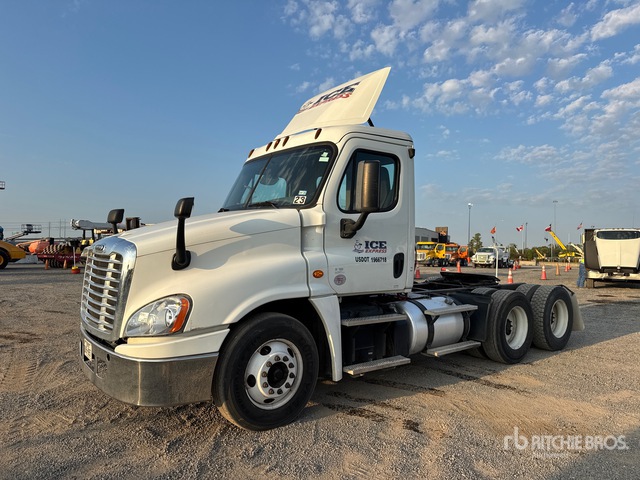 2015 Freightliner Cascadia 125 6x4 T/A Day Cab Truck Tractor | Ritchie ...