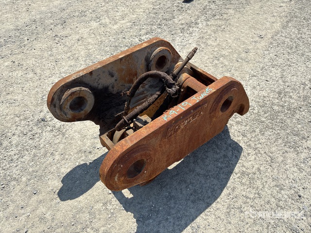 Hydraulic Excavator Coupler | Ritchie Bros. Auctioneers