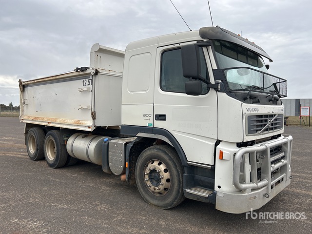 2011 Volvo FM13 6x4 Tipper Truck | Ritchie Bros. Auctioneers