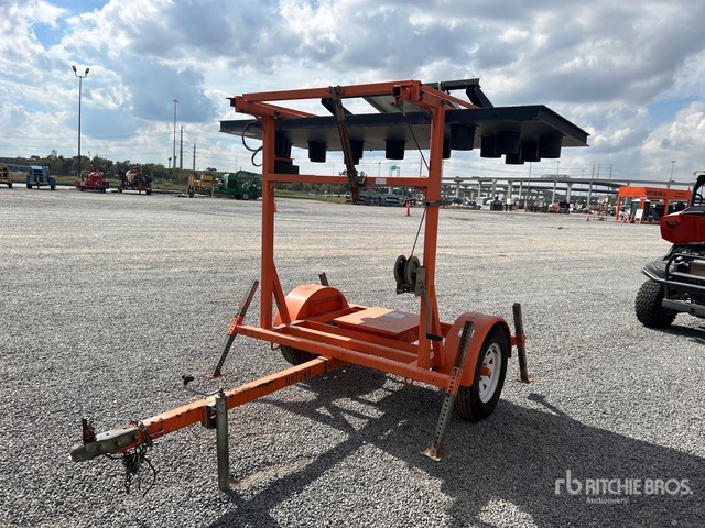 2009 Wanco WTSP55-LSA Solar Arrow Board | Ritchie Bros. Auctioneers