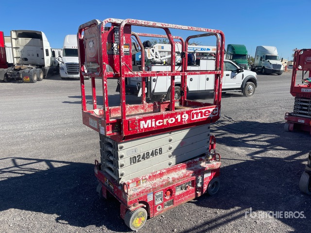 2018 MEC MICRO 19 Electric Scissor Lift | Ritchie Bros. Auctioneers
