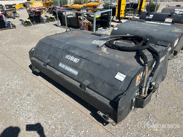 2021 Blue Diamond 116515 72 in Skid Steer Sweeper | Ritchie Bros ...