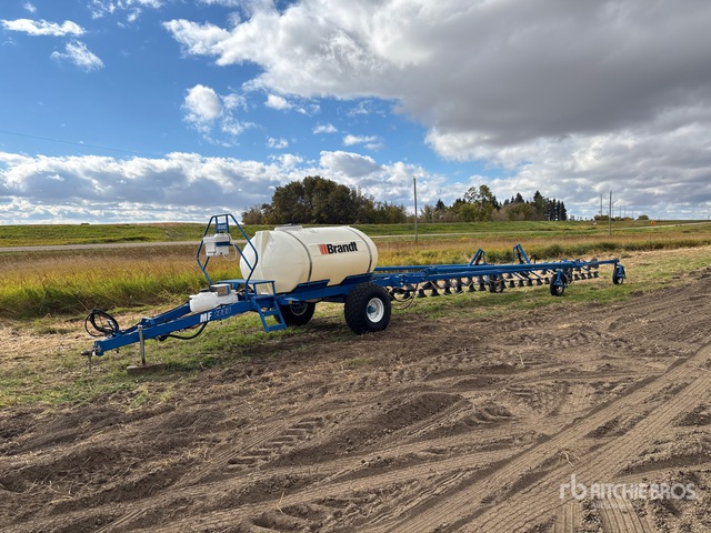 1999 Brandt MF1000 80 ft Pull-Type Sprayer | Ritchie Bros. Auctioneers