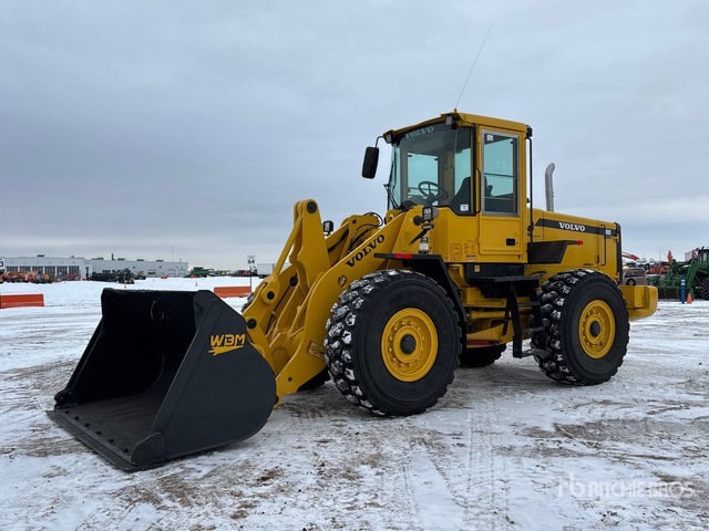 2001 Volvo L90D Wheel Loader | Ritchie Bros. Auctioneers