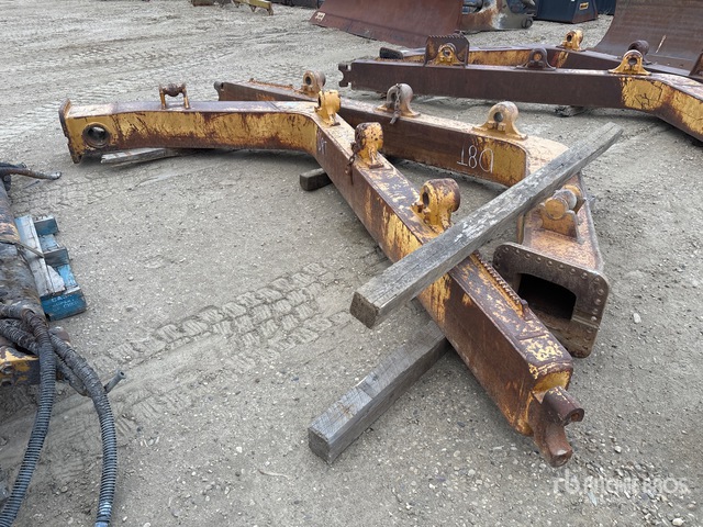 C-Frame Dozer Attachment - Fits Cat D8T | Ritchie Bros. Auctioneers