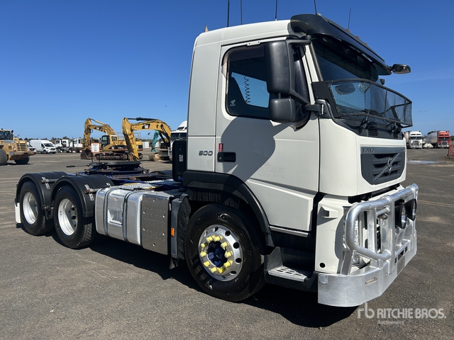 2014 Volvo FM13 6x4 T/A Sleeper Truck Tractor | Ritchie Bros. Auctioneers