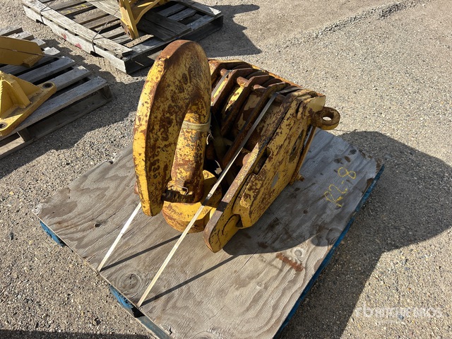 Johnson 50 ton 4 Sheave Hook Block | Ritchie Bros. Auctioneers