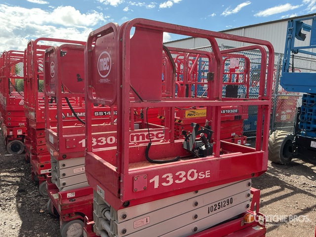 2018 MEC 1330SE Electric Scissor Lift | Ritchie Bros. Auctioneers