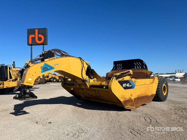 2013 MTS MT-35LGP 4 Tire Hydraulic Pull Scraper | Ritchie Bros. Auctioneers
