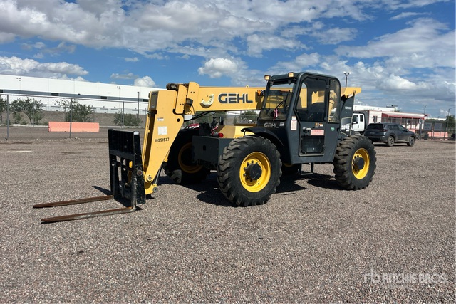 2018 Gehl RS8-42 Telehandler | Ritchie Bros. Auctioneers