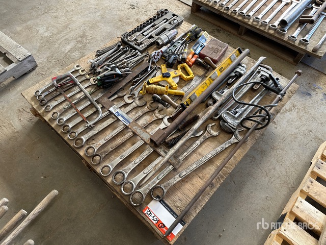 Quantity of Miscellaneous Hand Tools | Ritchie Bros. Auctioneers