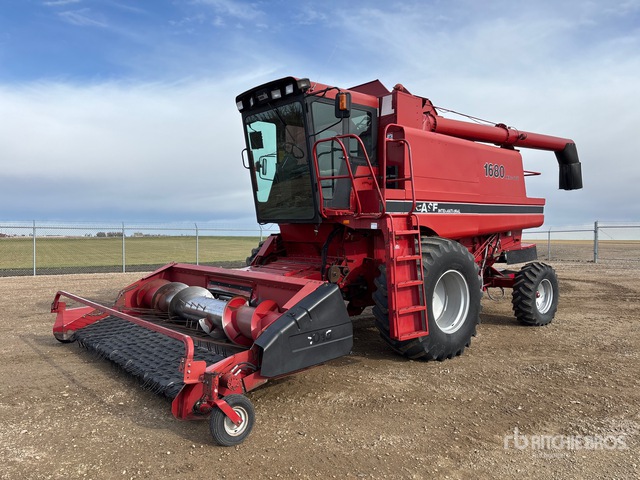 1986 Case 1680 Combine Harvester | Ritchie Bros. Auctioneers