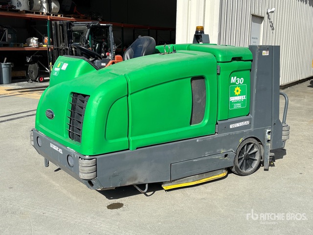 2019 Tennant M30 Ride-On Electric Sweeper | Ritchie Bros. Auctioneers