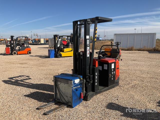 2008 BT OSE120CB Pallet Jack (Inoperable) | Ritchie Bros. Auctioneers
