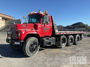 1987 Mack DM686S 8x4 Flatbed Truck in Wappingers Falls, New York ...