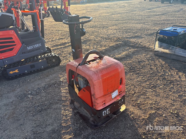 2019 Husqvarna LG300 Reversible Vibratory Plate Compactor | Ritchie ...