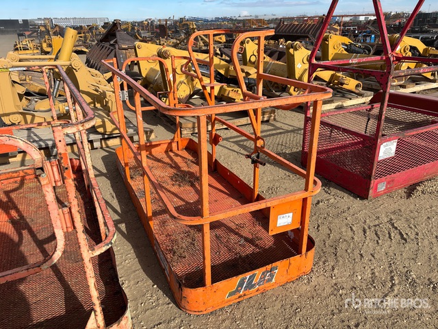 JLG 96 in Personnel Basket | Ritchie Bros. Auctioneers