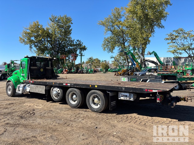 2018 Peterbilt 348 8x4 Rollback Truck in Hartford, Connecticut, United ...